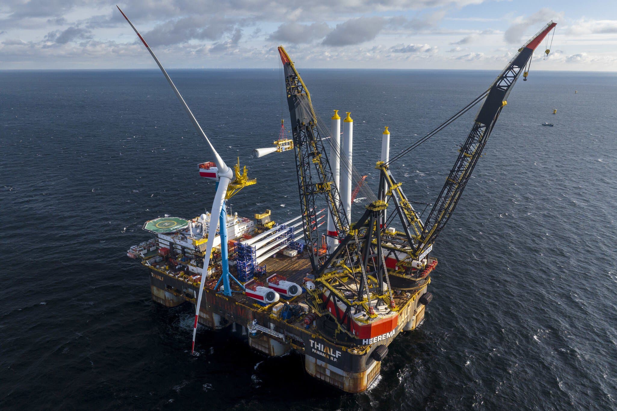 Fugro's QuickVision allows Heerema to accurately position wind turbines ...